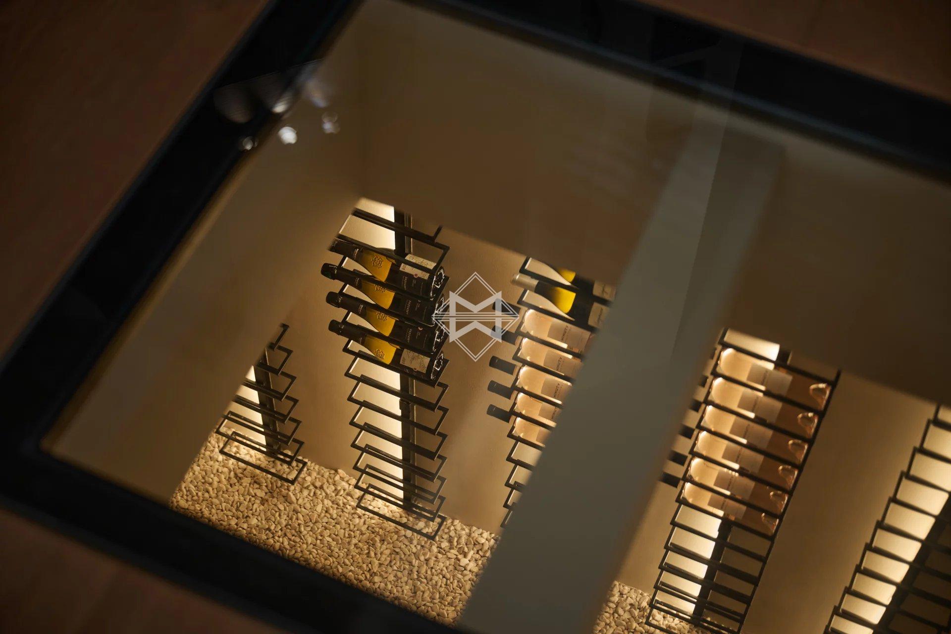 Sale Villa Mougins - 7 Bedrooms - Hills - Panoramic view . Ref 3746