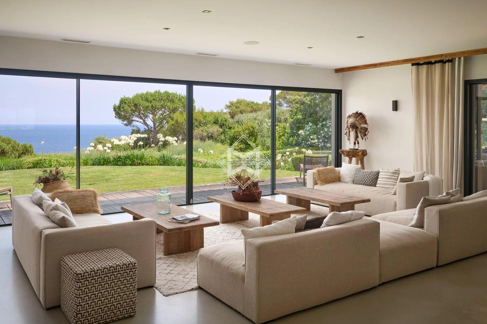 Rent Villa Saint-Tropez - 9 Bedrooms - Panoramic sea view . Ref 8828L