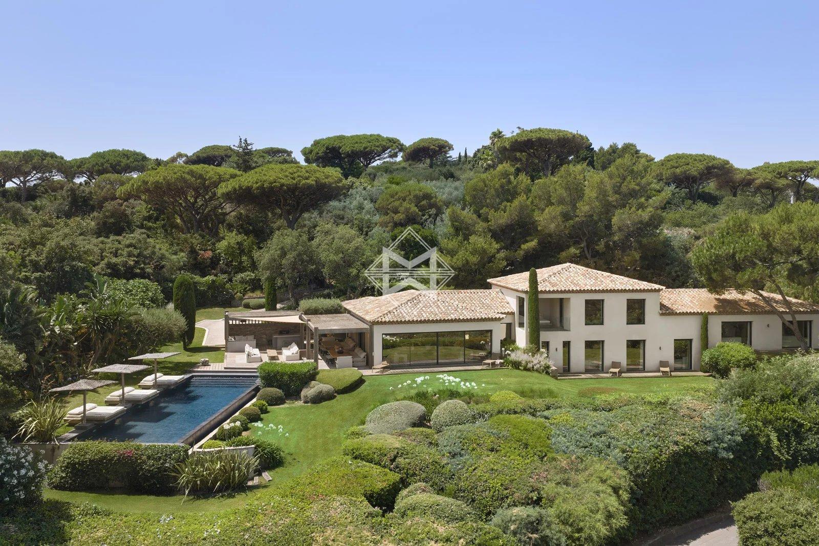 Rent Villa Saint-Tropez - 9 Bedrooms - Panoramic sea view . Ref 8828L